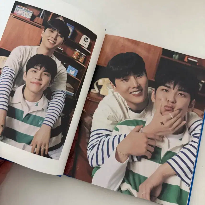 [BUNJANG] DAY6 2025 Season's Greetings Diary / 데이식스 2025 시즌그리팅 다이어리 판매 – HALLYUSUPERSTORE