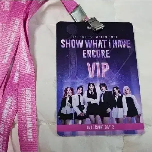 [BUNJANG] Ive Encore Concert VIP Entrance Necklace - Final Concert / 아 – HALLYUSUPERSTORE