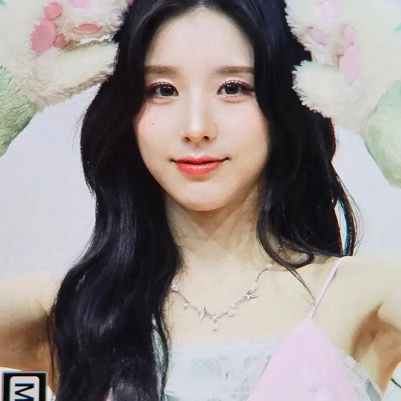 [BUNJANG] Artms Heejin Signed Pola / 아르테미스 희진 싸인폴라 – HALLYUSUPERSTORE