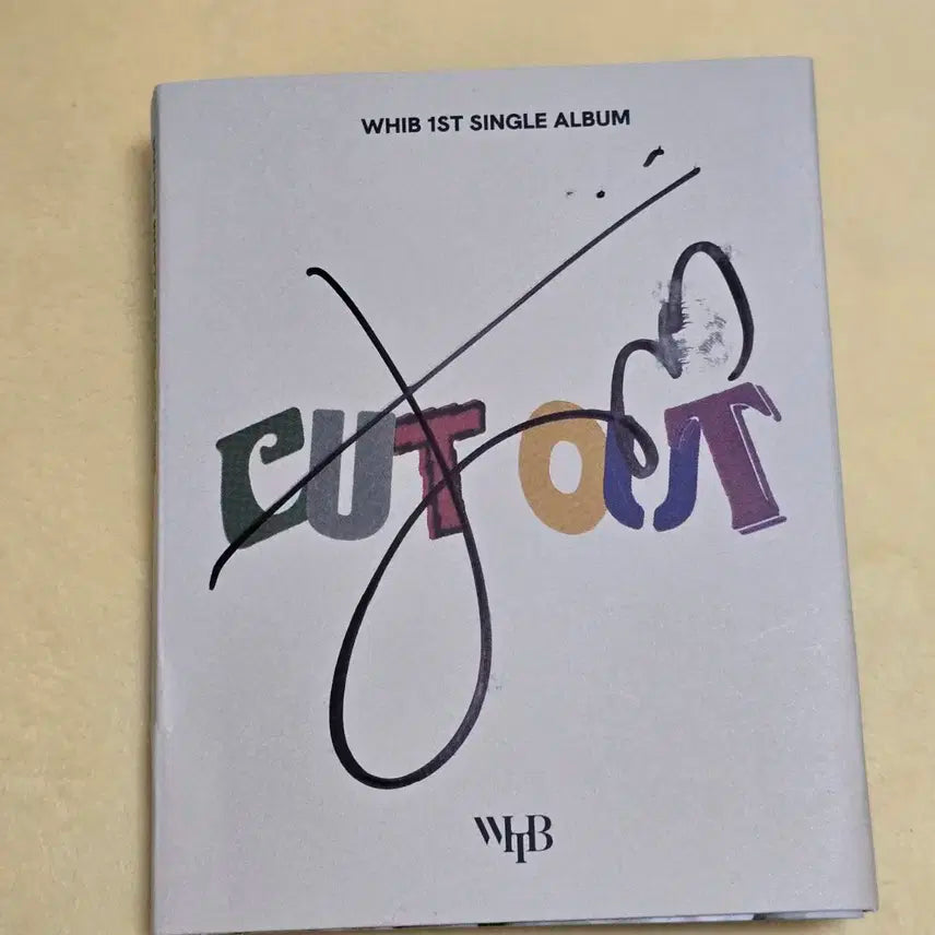 [BUNJANG] Whib Lee Jung signed album / 휘브 whib 이정 싸인앨범 – HALLYUSUPERSTORE