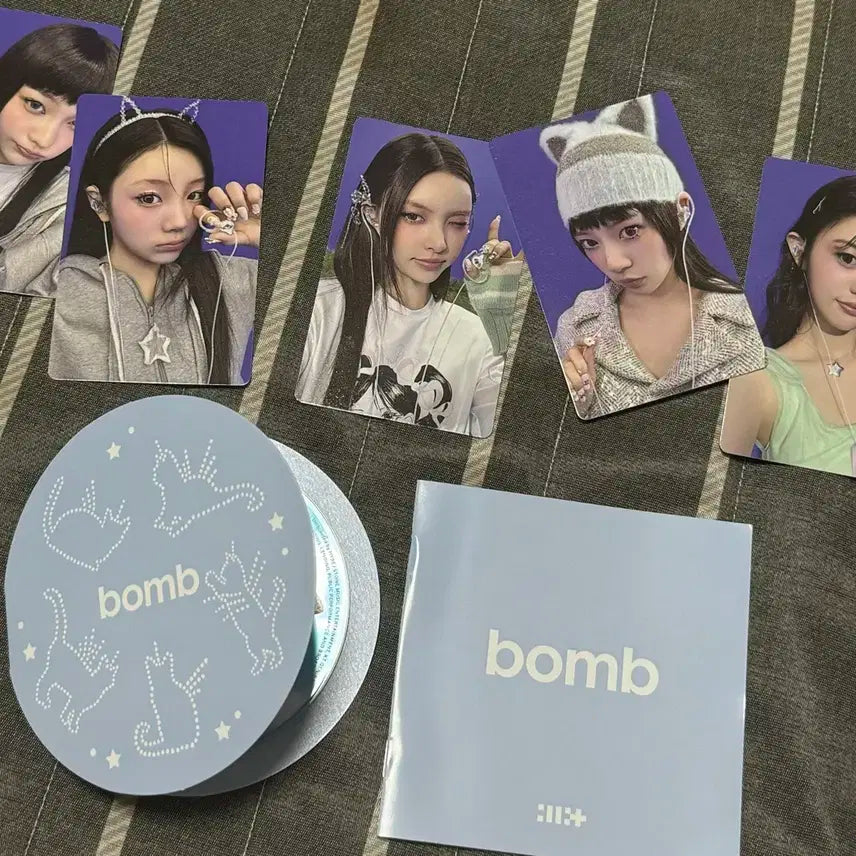 아일릿 bomb merch ver 인이어 앨범 : 인이어 제외 모든 구성 – HALLYUSUPERSTORE