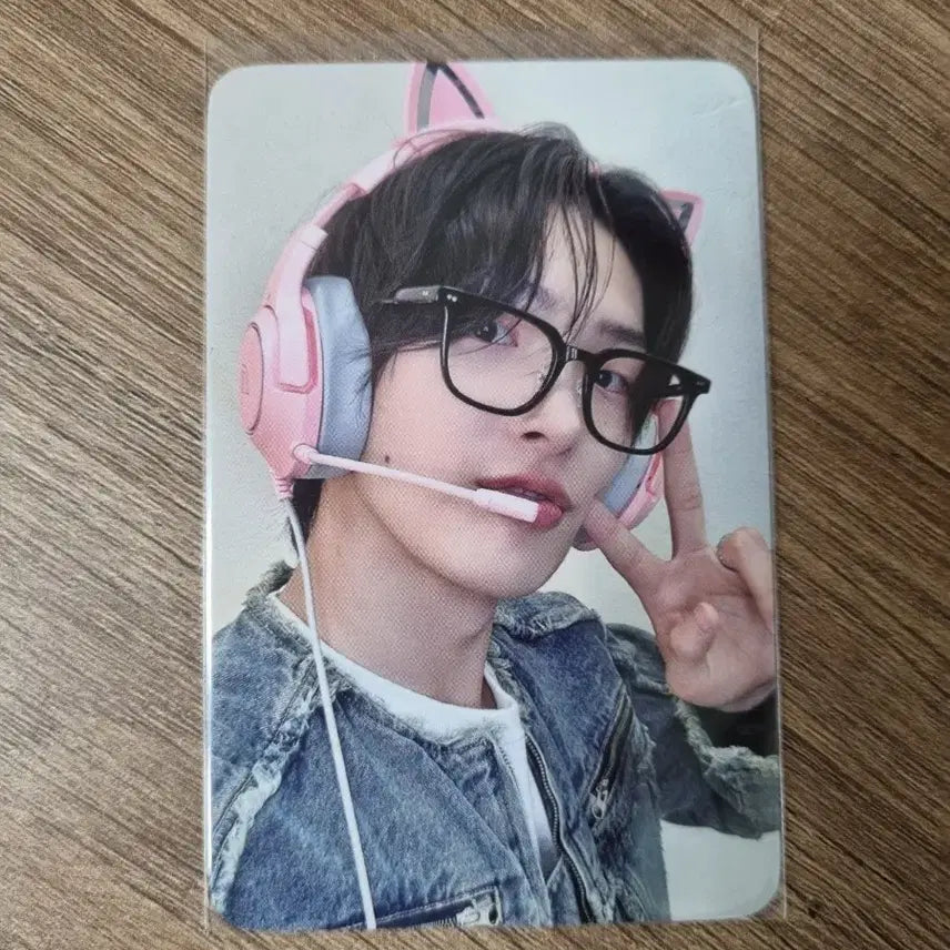 에이티즈(ATEEZ) 민기 미국 메이크스타 포카 – HALLYUSUPERSTORE