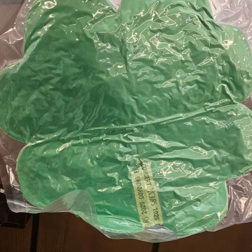 도영 유어스 yours 앙콘 클로버 방석 – HALLYUSUPERSTORE