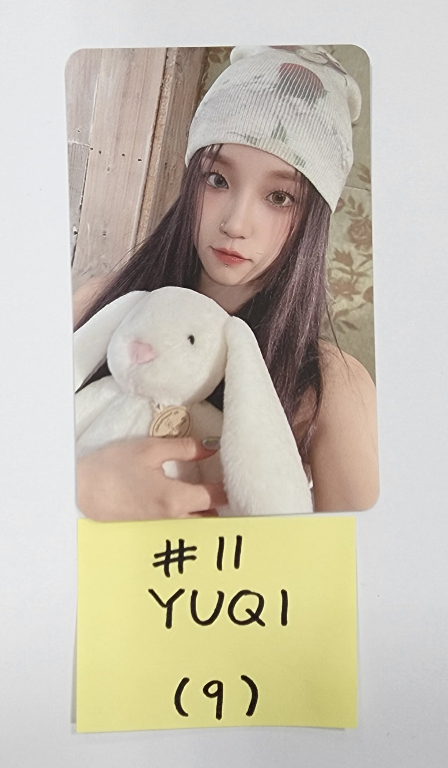 (g) I-DLE "I Feel" - Official Photocard, ID Card - HALLYUSUPERSTORE