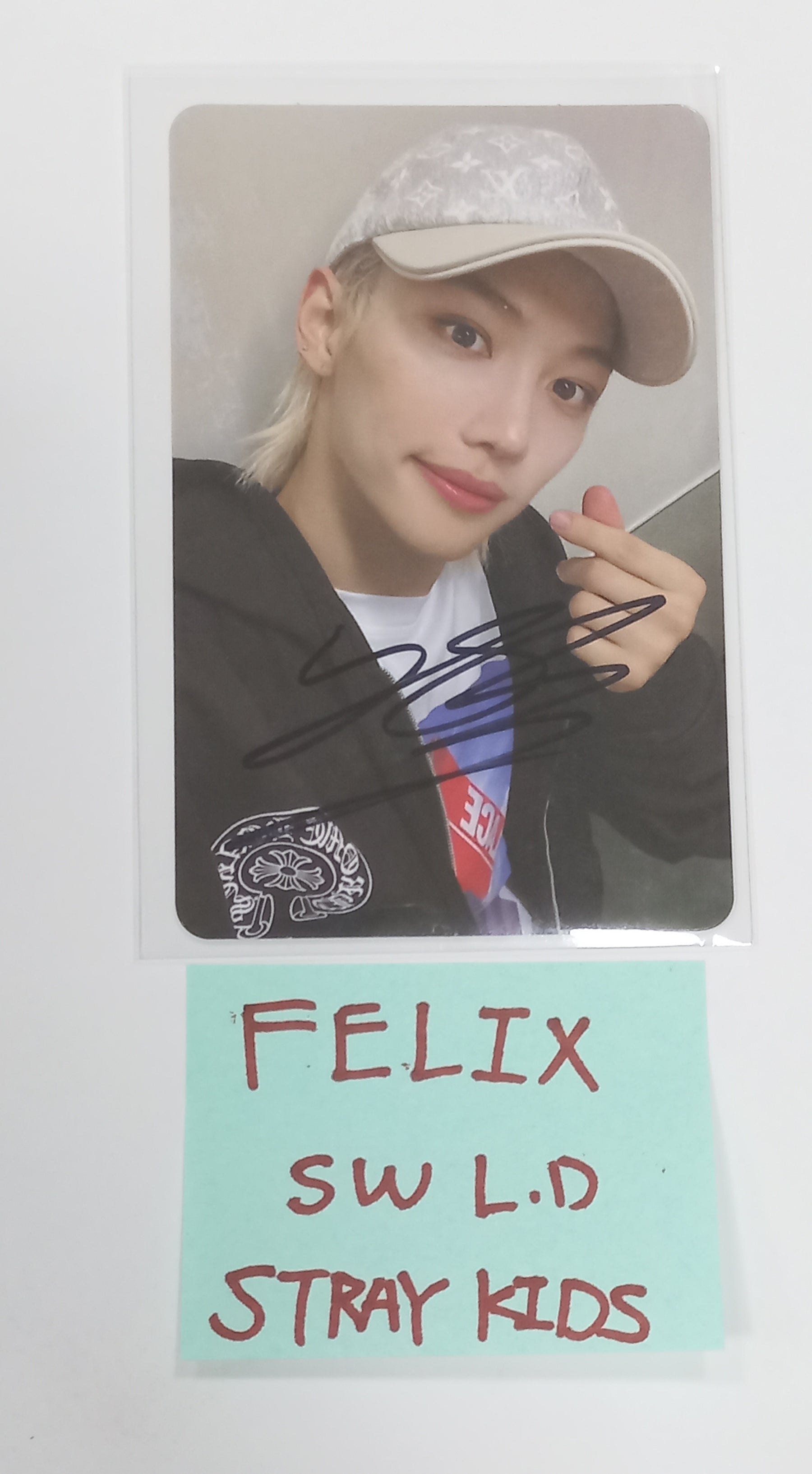 Felix (Of Stray Kids) "樂-Star" - Hand Autographed(Signed) Photocard ...