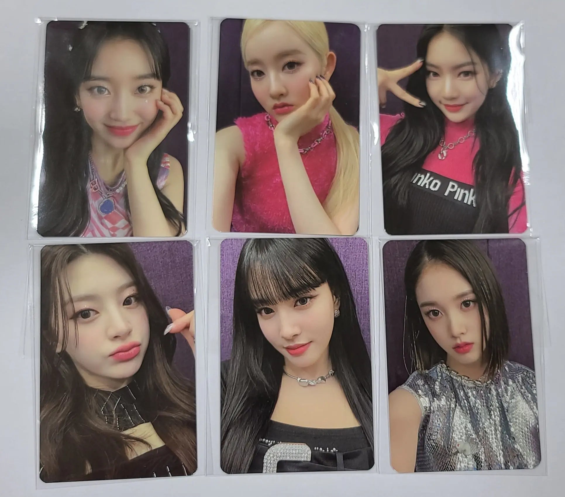 StayC 'YOUNG-LUV.COM' - Hello82 Fansign Event Photocard ...