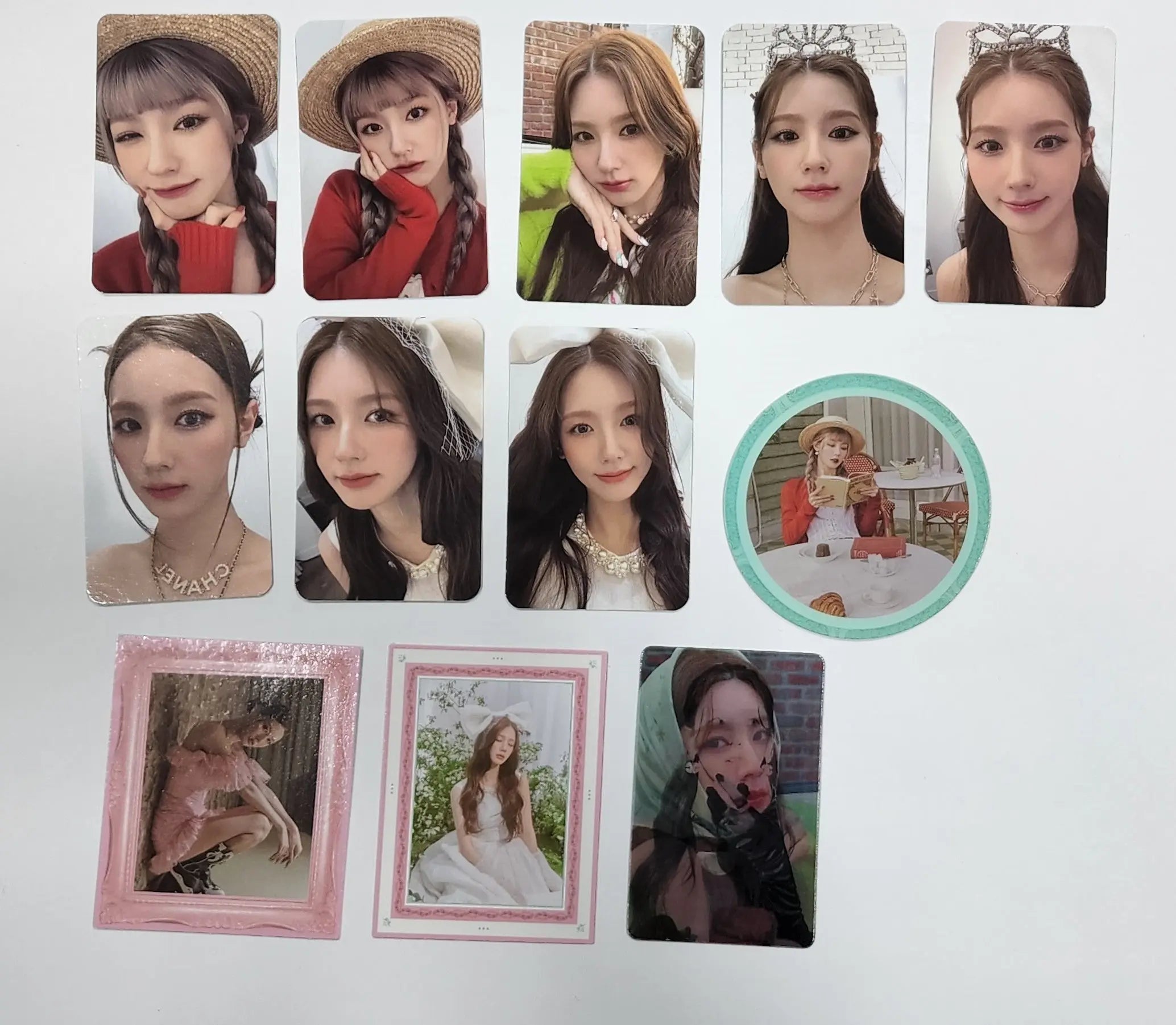 MIYEON [Of (g) I-DLE] "MY" 1st - Official Photocard, Book Mark, Lentic ...
