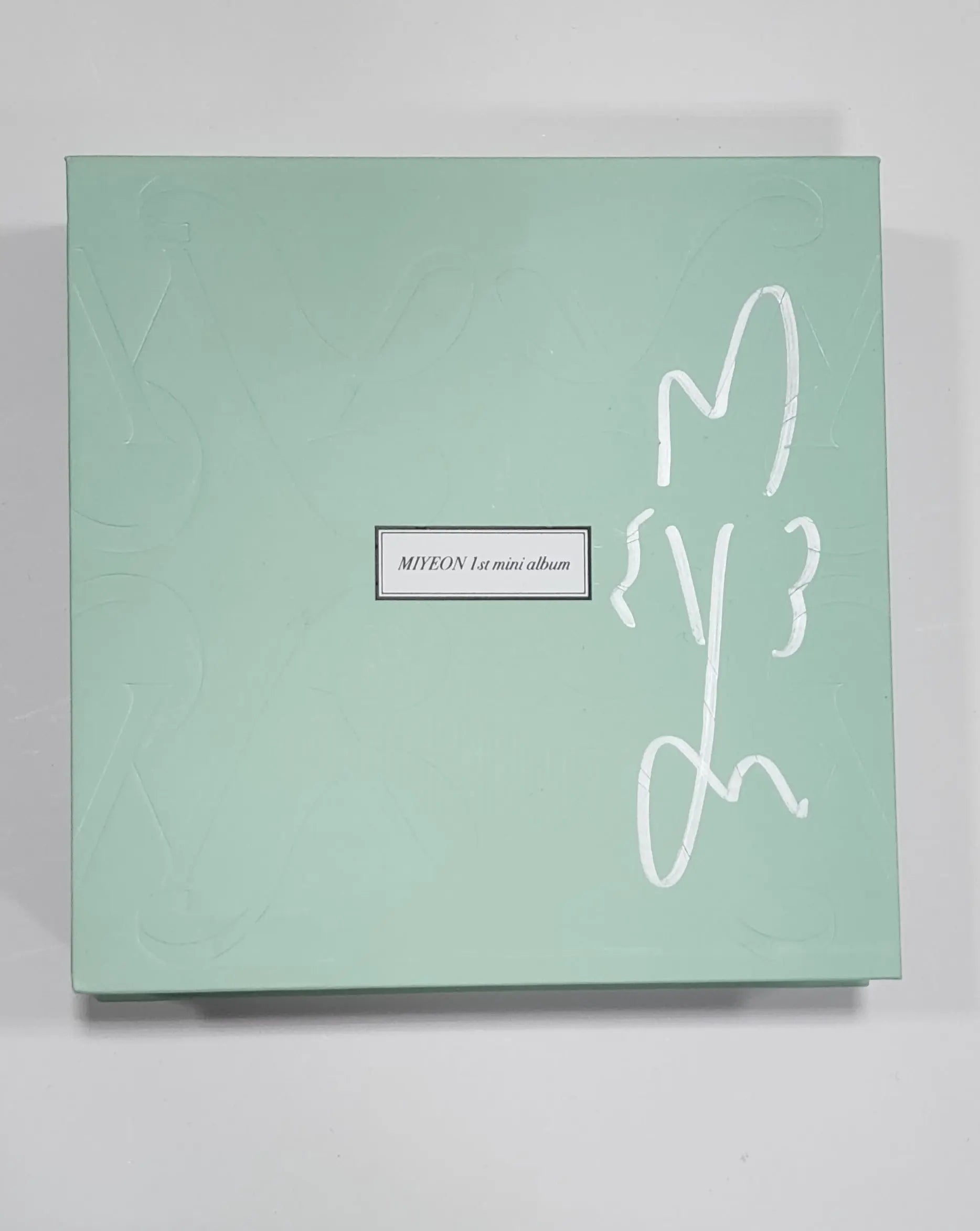 MIYEON [Of (g) I-DLE] "MY" 1st - Hand Autographed(Signed) Album ...
