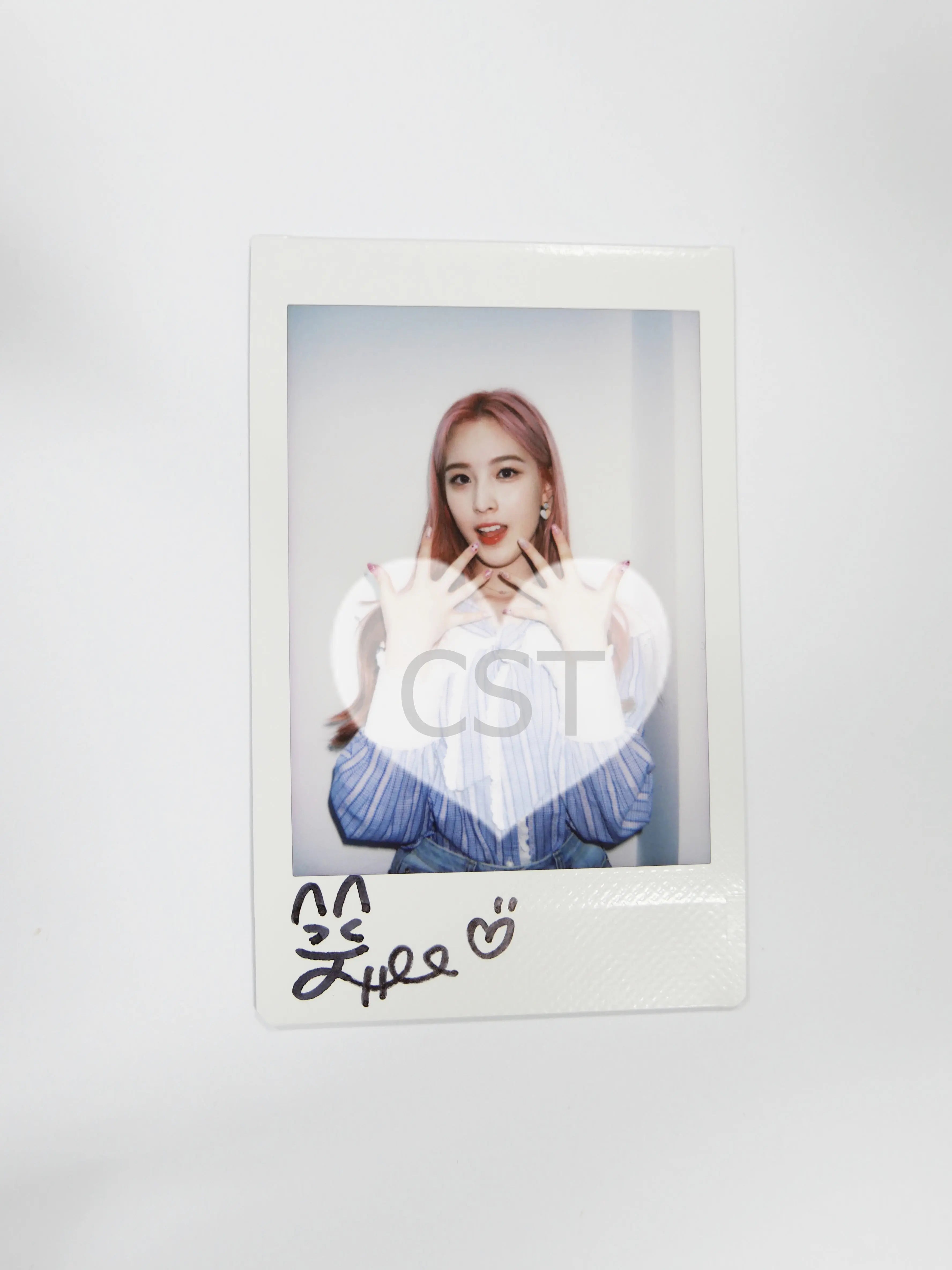 Lee Jae Hee (of Weeekly) - Play Game: Holiday - Hand Autographed ...