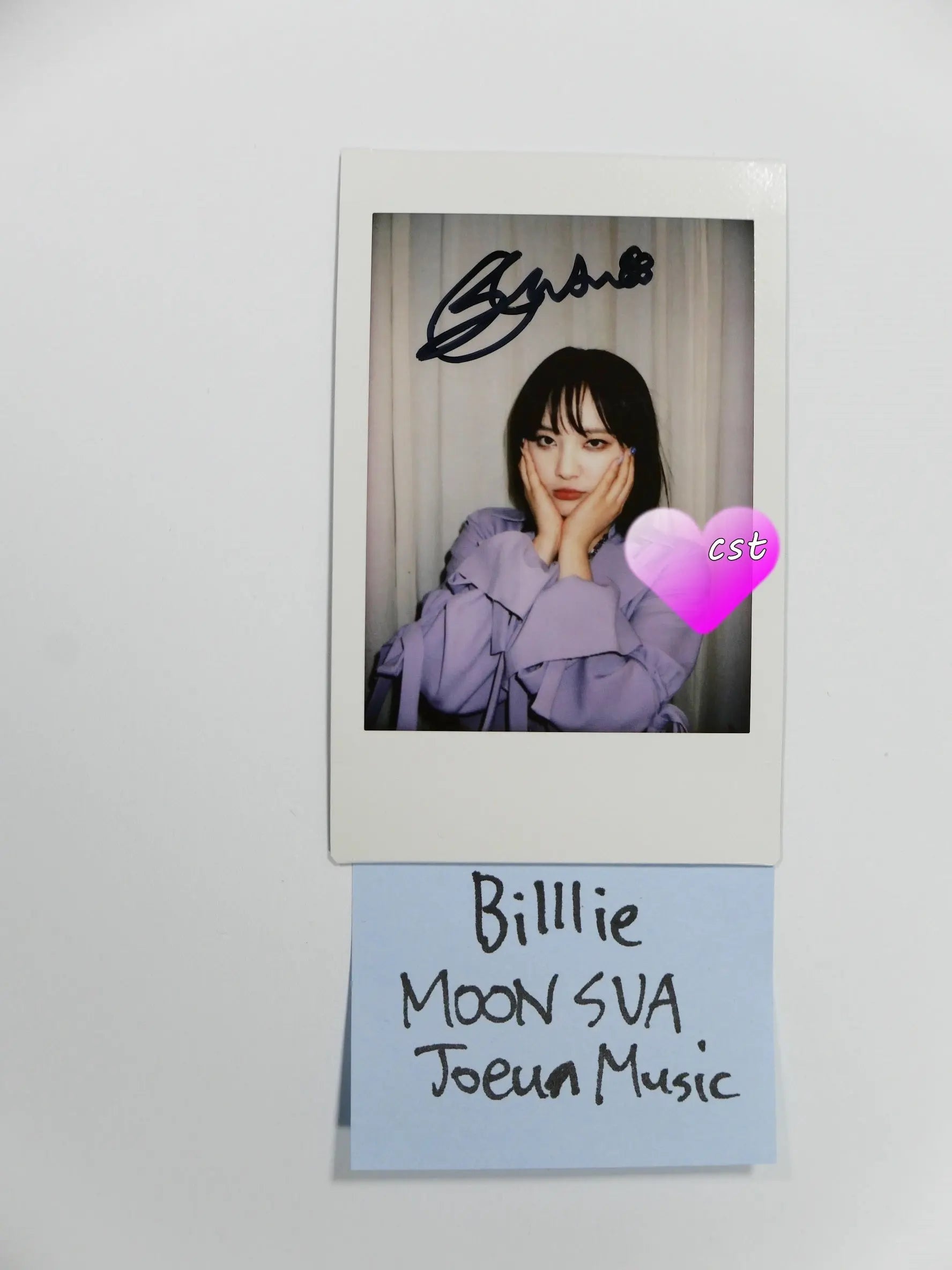 Moon sua (Of Billlie) 'the Billage of perception : chapter one' - Hand ...